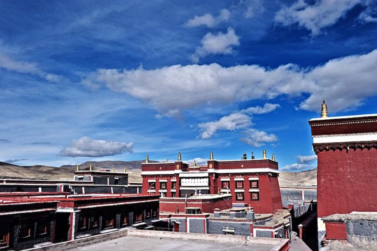 Tibetan Monastery: Top 10 Monasteries in Tibet (with Photos)