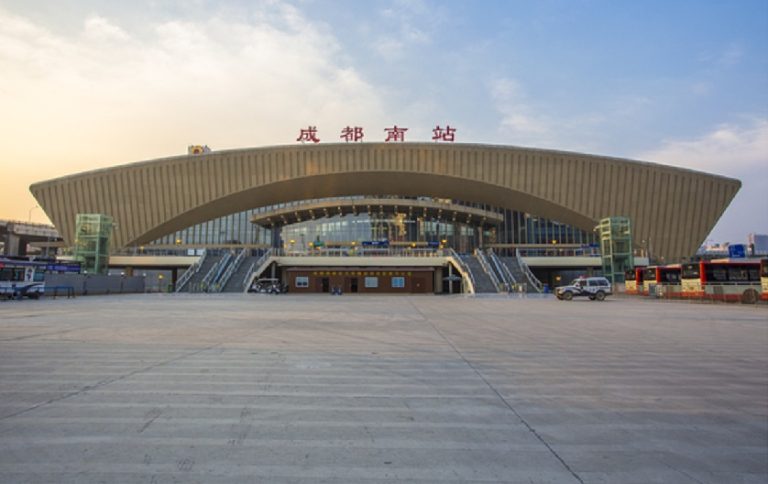 Hustle And Bustle of the Chengdu Railway Stations Sichuan | WindhorseTour