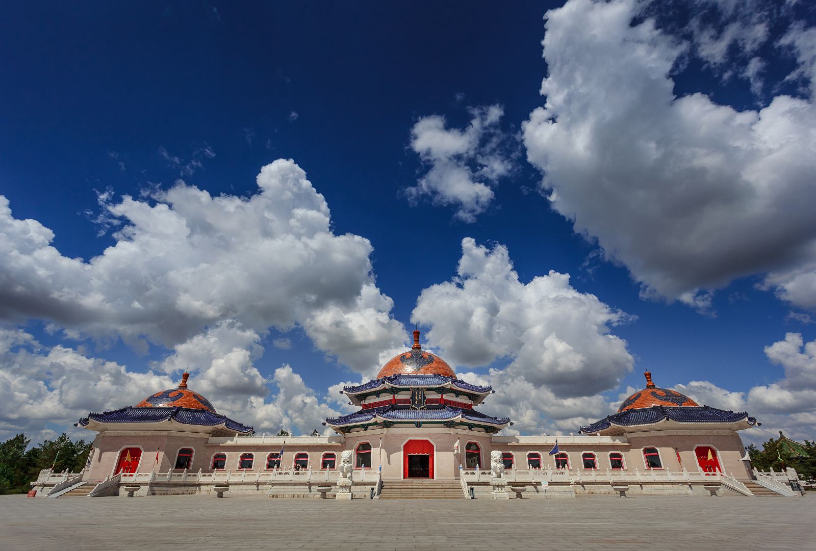 Tibetan Dance Traditions: Folk, Ritual & Cultural Performances