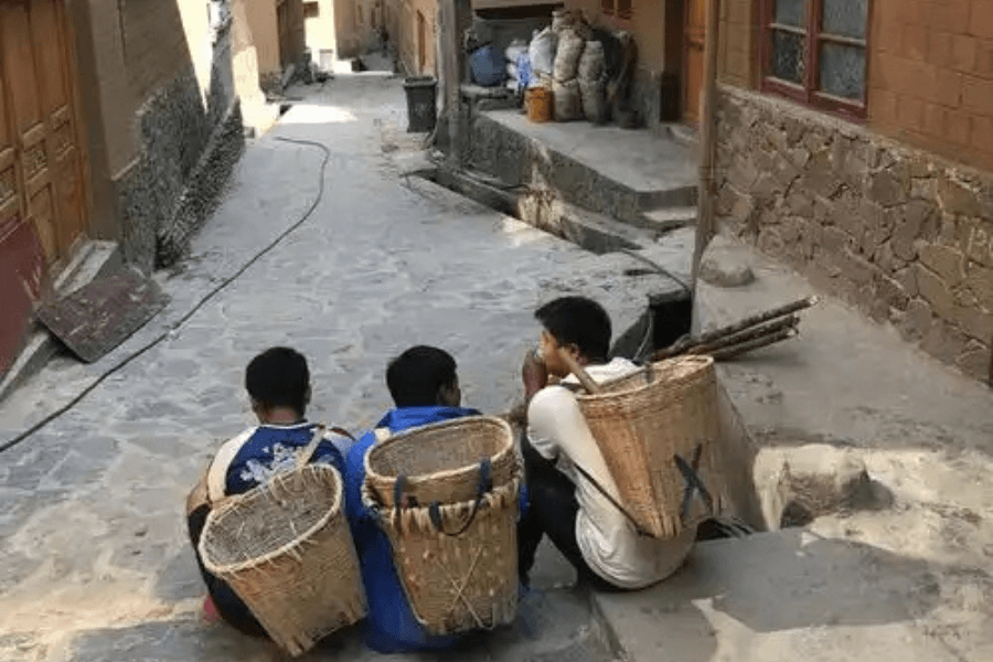 Qingkou Hani Ethnic Village - WindhorseTour
