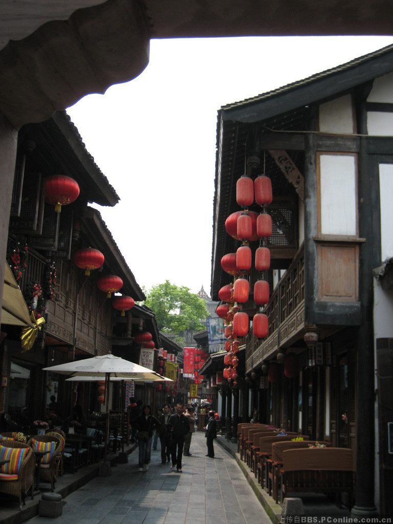 1-Day Chengdu Culture Tour – Temples, Poetry & Jinli Walk