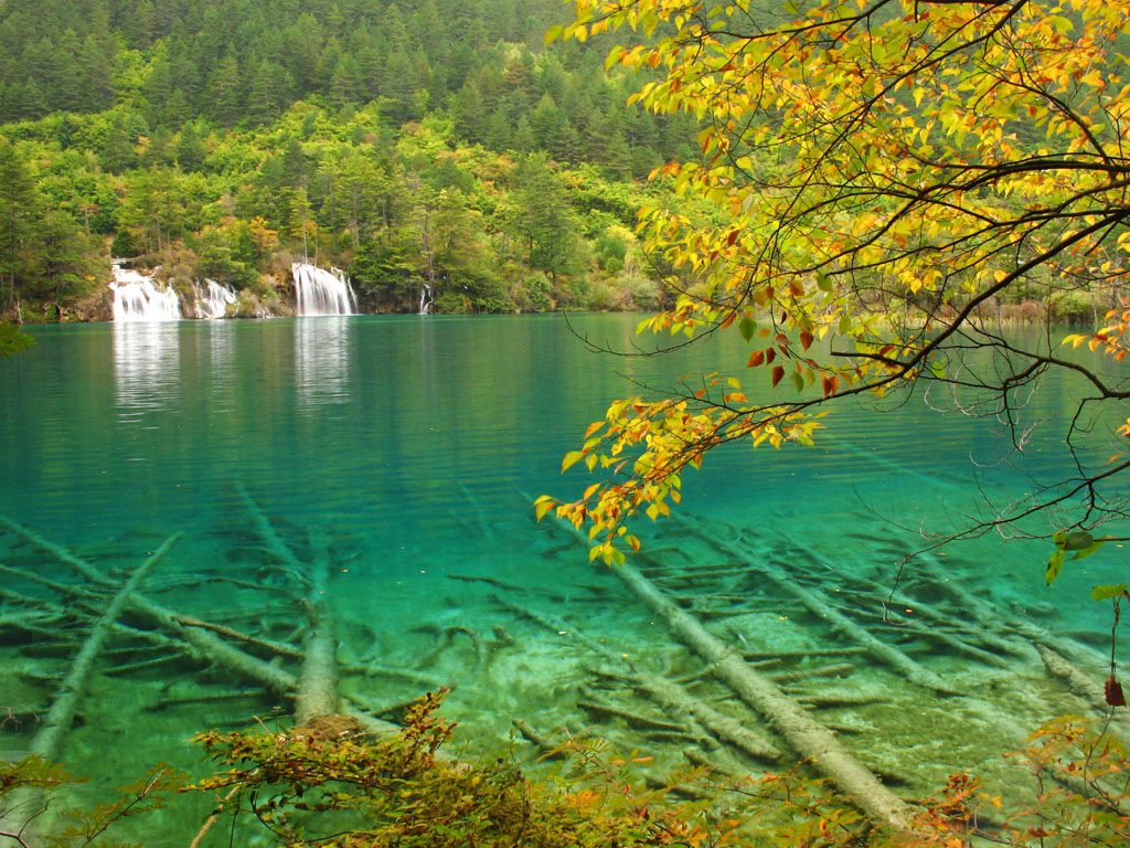8-Day Chengdu Jiuzhaigou Yangtze River Cruise Tour